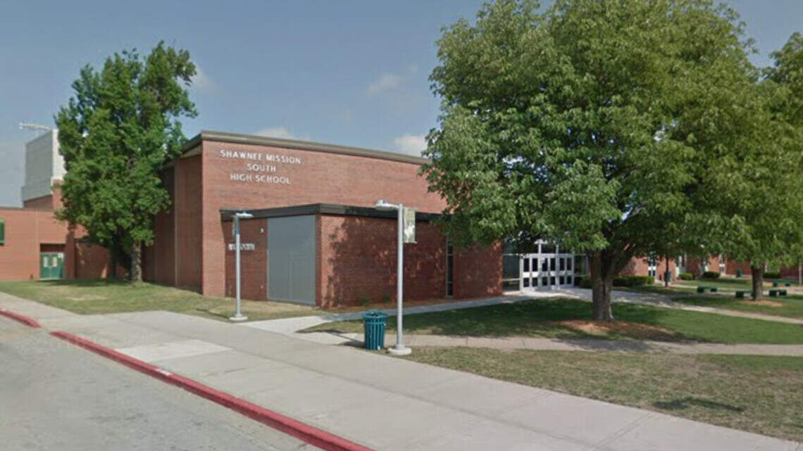Shawnee Mission high school on lockdown during police search | Kansas ...