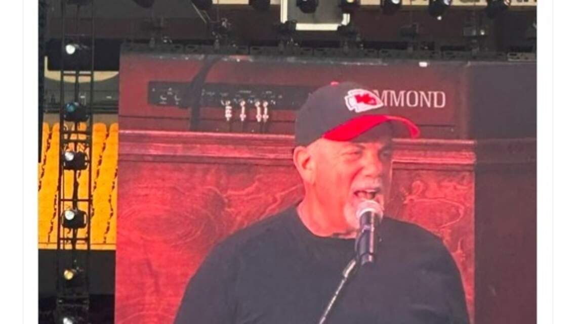 Billy Joel pays homage at Arrowhead to Kansas City Chiefs | Kansas City ...
