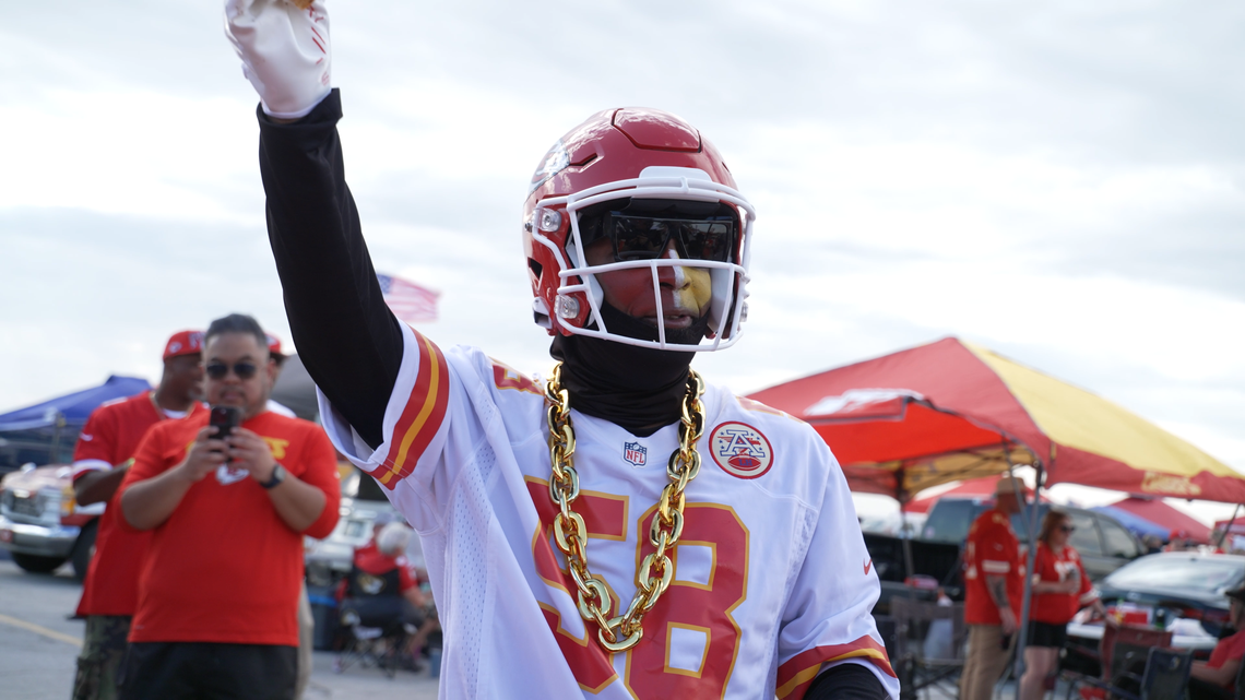 Chiefs send secret VIP to Arrowhead tailgates, new series | Kansas City ...