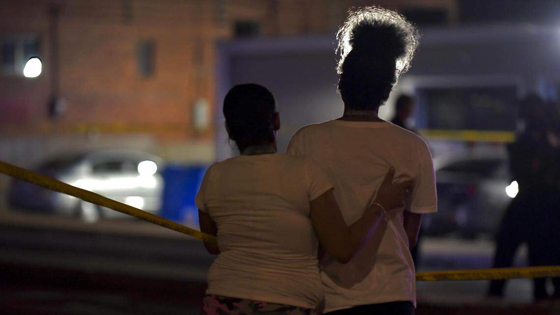 Teenager fatally shot Tuesday outside Raytown Plaza | Kansas City Star