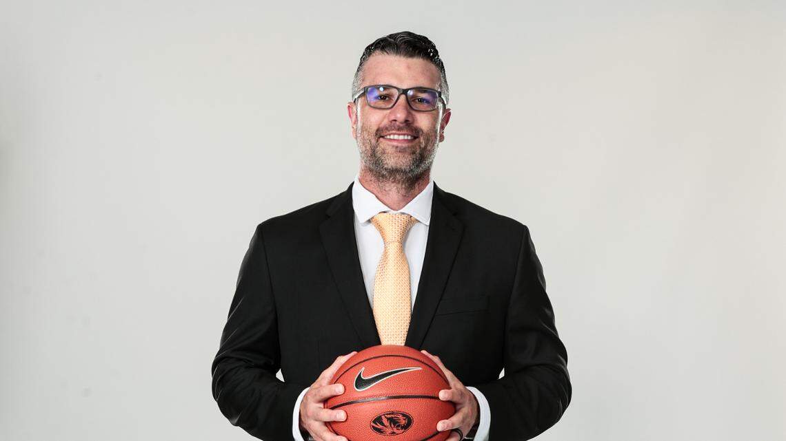 Mizzou assistant Kyle Smithpeters part of coaching family | Kansas City ...