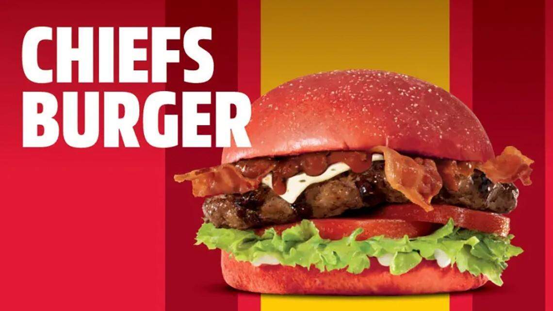 I tried the KC Chiefs cheeseburger from Carl’s Jr. in Mexico | Kansas ...
