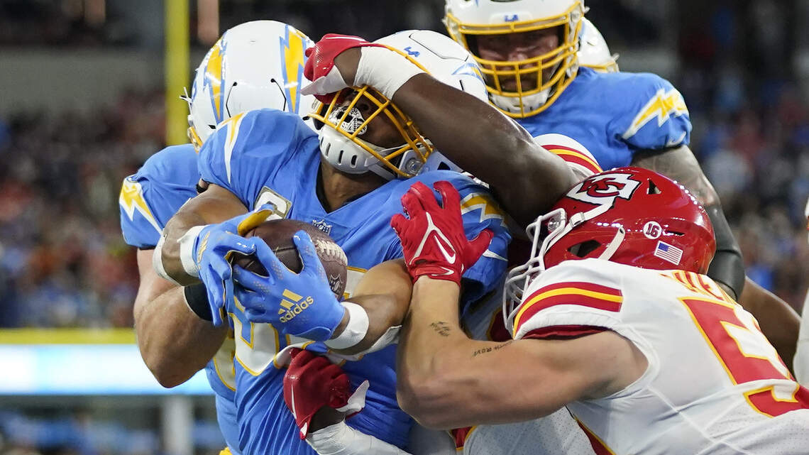 Kansas City Chiefs vs. Los Angeles Chargers: Updates, score | Kansas ...
