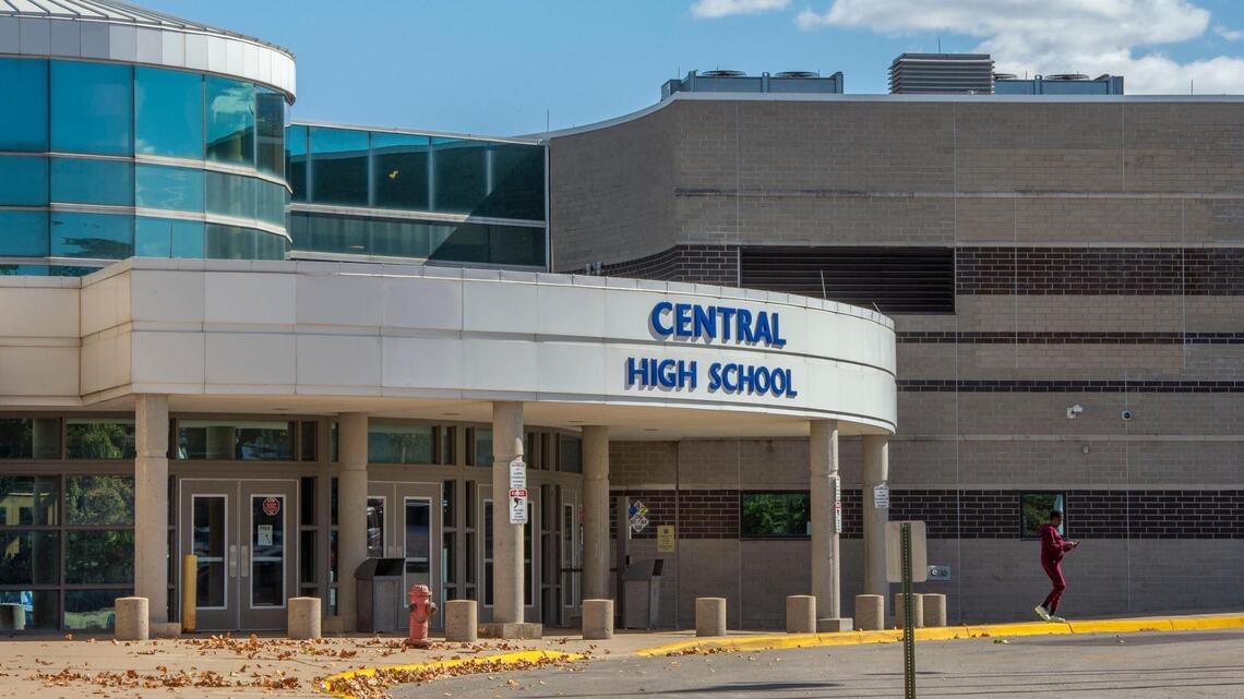 10 KC schools could close under plan recommended to board | Kansas City ...