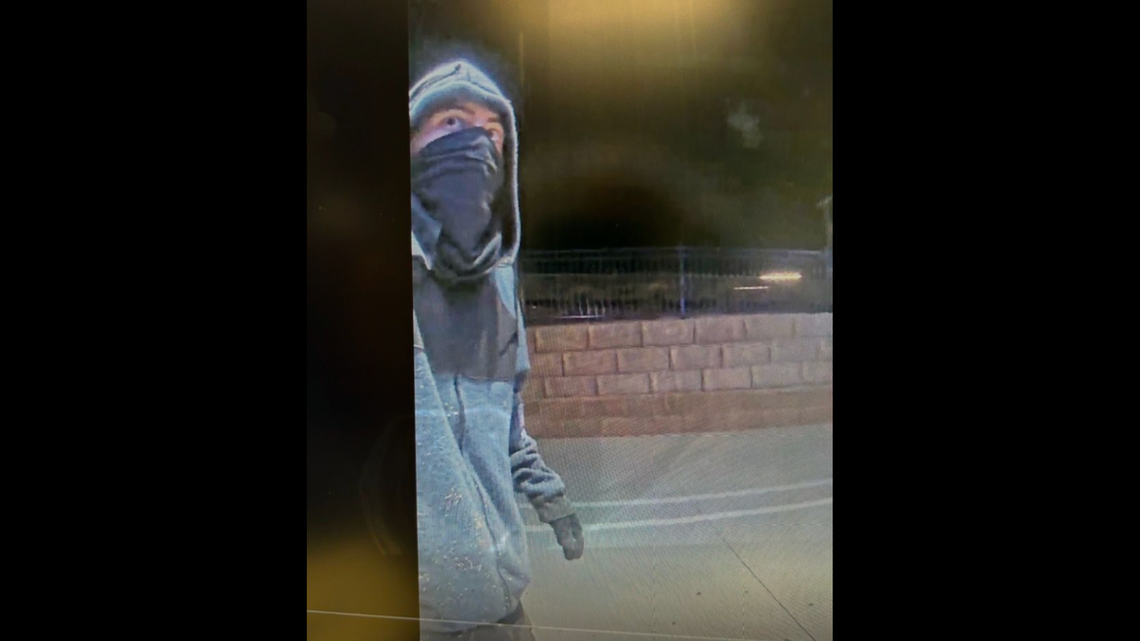 Investigators seek suspect in explosion at Parkville bank | Kansas City ...