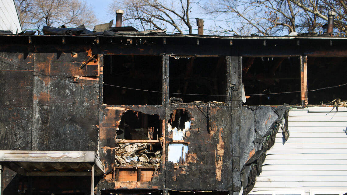 Demolition scheduled for KC complex plagued by recent fires | Kansas ...