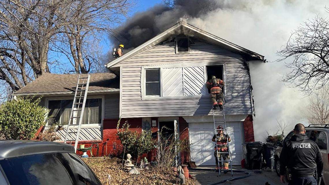 Two people hospitalized after Independence house fire | Kansas City Star