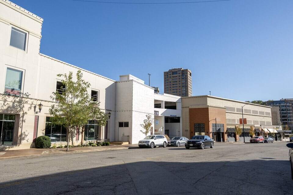 Country Club Plaza owners propose building up to 200 feet | Kansas City ...