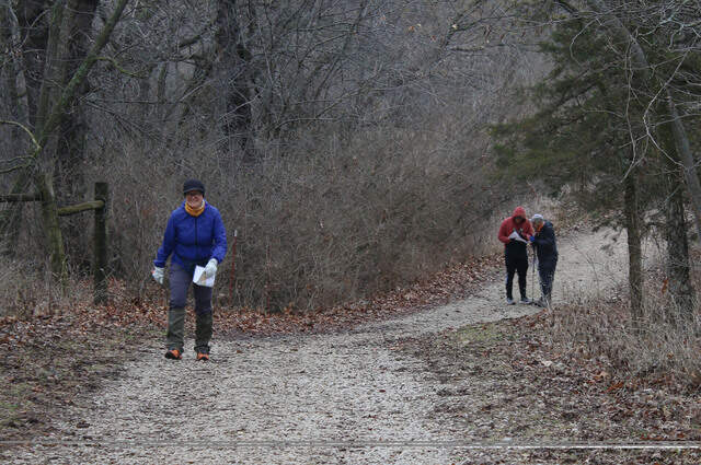 Outdoor club offers treasure hunt hikes in Johnson County | Kansas City ...