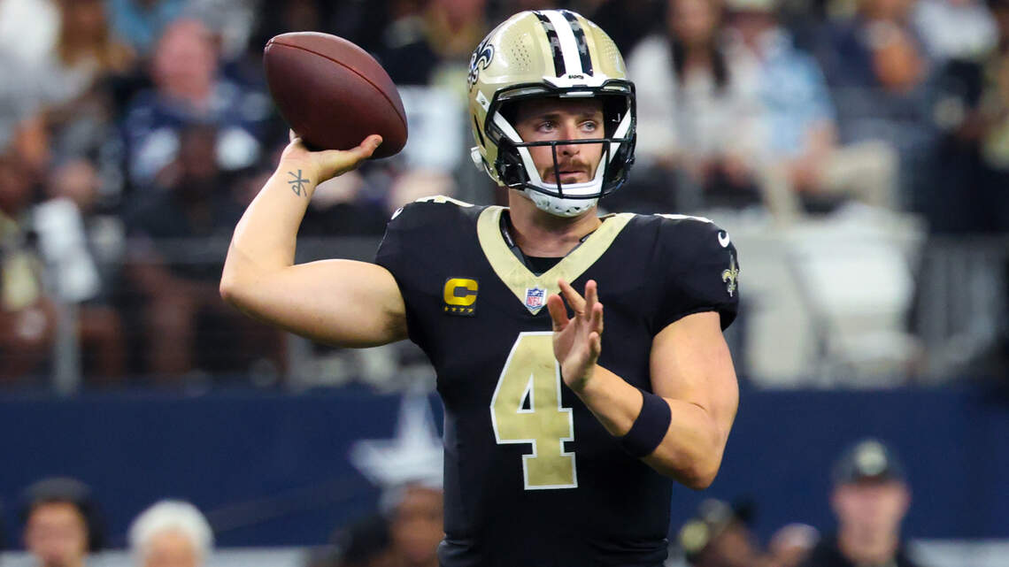 Derek Carr has plan for blocking out Arrowhead Stadium noise | Kansas ...