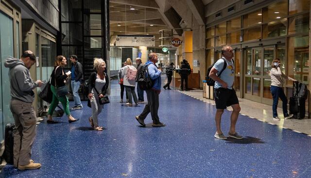 Kansas City airport shuts down old terminal: Photos | Kansas City Star