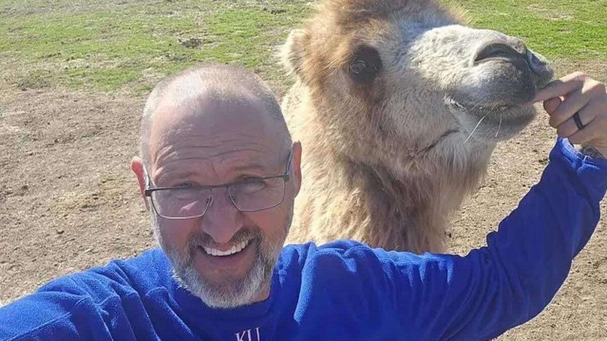 KU basketball’s Greg Ostertag wins Mount Vernon mayoral race | Kansas ...