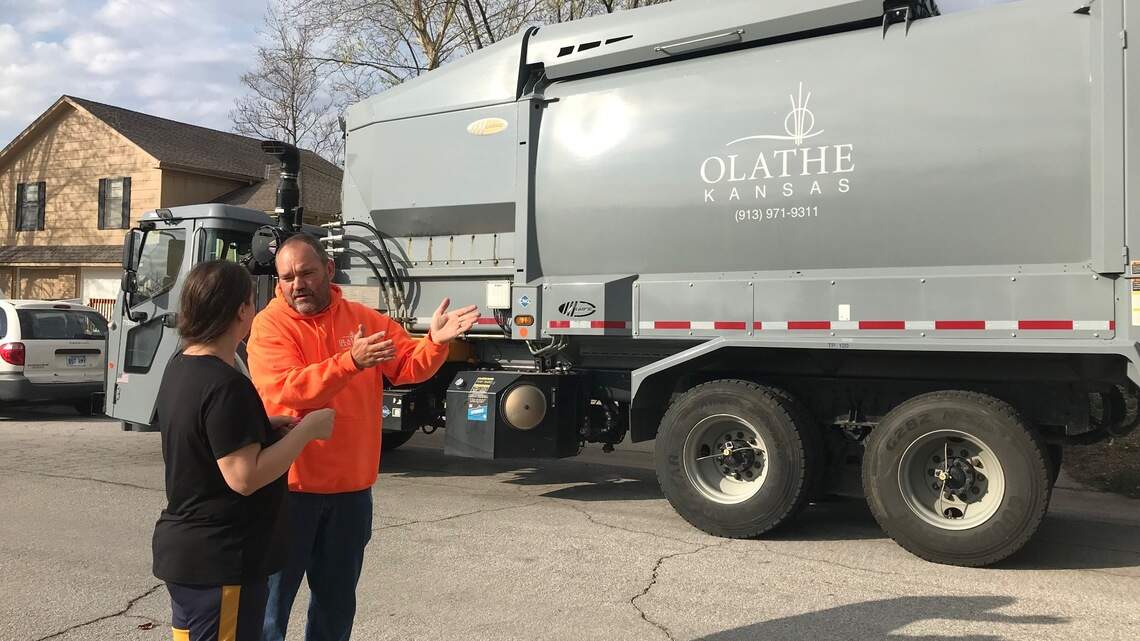 What do Kansas City trash collectors wish more customers knew? | Kansas ...