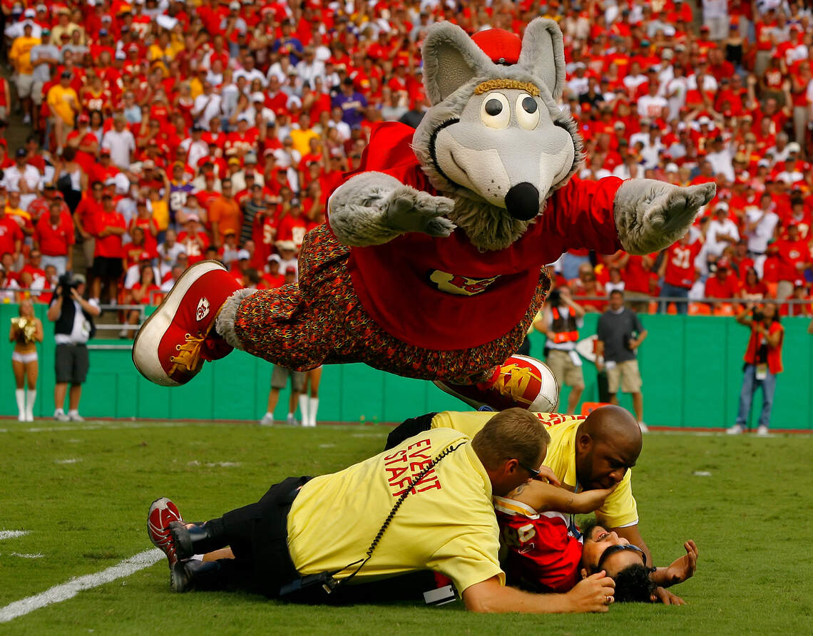 KC Wolf mascot Dan Meers retires from Chiefs after 35 years | Kansas ...