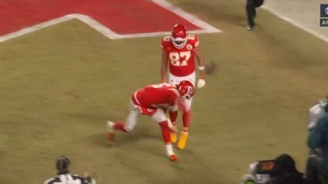 Patrick Mahomes apologized for his awful spike after TD | Kansas City Star