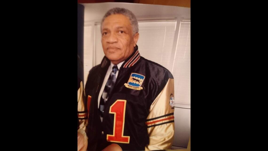 Edward King III, Tuskegee Airmen historian, dies at 80 | Kansas City Star