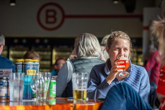 Fans say goodbye to Kansas City’s Bier Station after a decade | Kansas ...