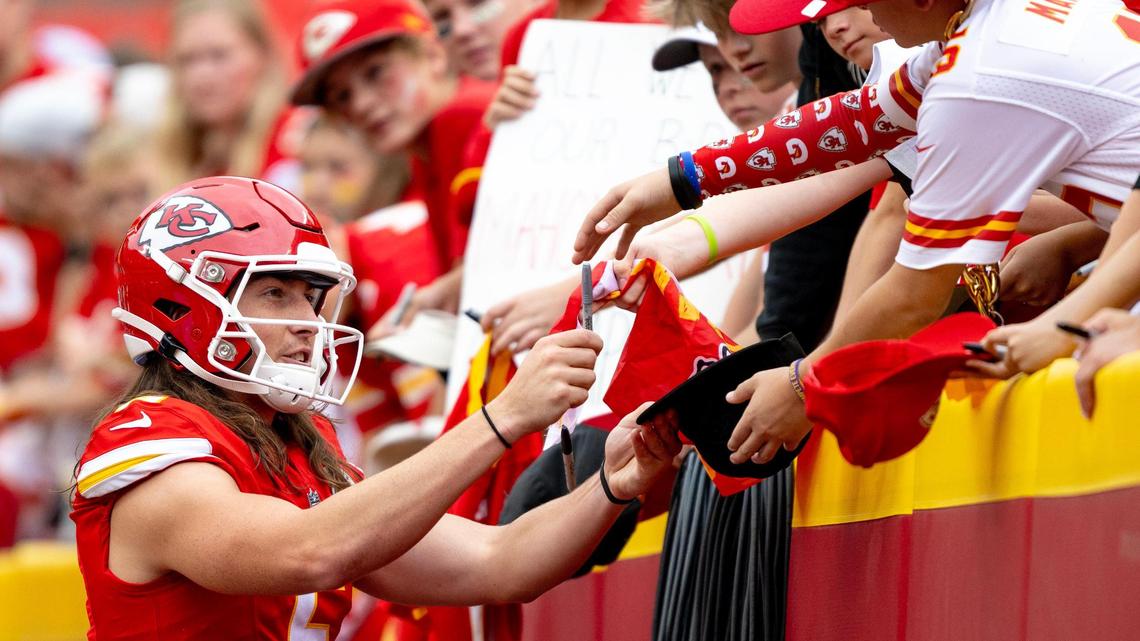 KC Chiefs punter Tommy Townsend’s kick didn’t count as punt | Kansas ...