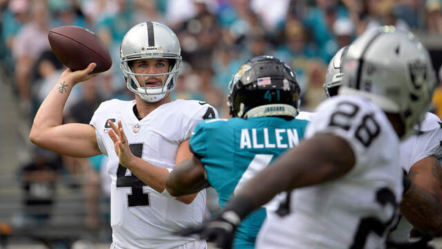 Raiders fans roast Derek Carr after loss to Jaguars | Kansas City Star