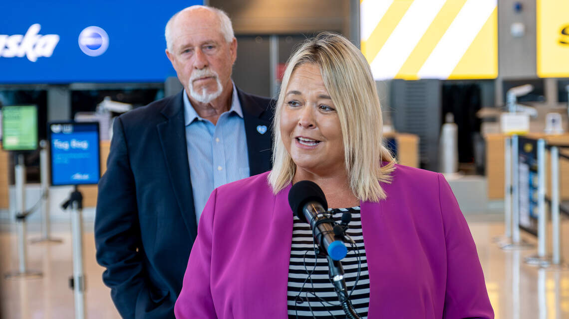 New KCI Guest Pass Program Allows Non flyer Gate Access Kansas City Star new-kci-guest-pass-program-allows-non-flyer-gate-access-kansas-city-star