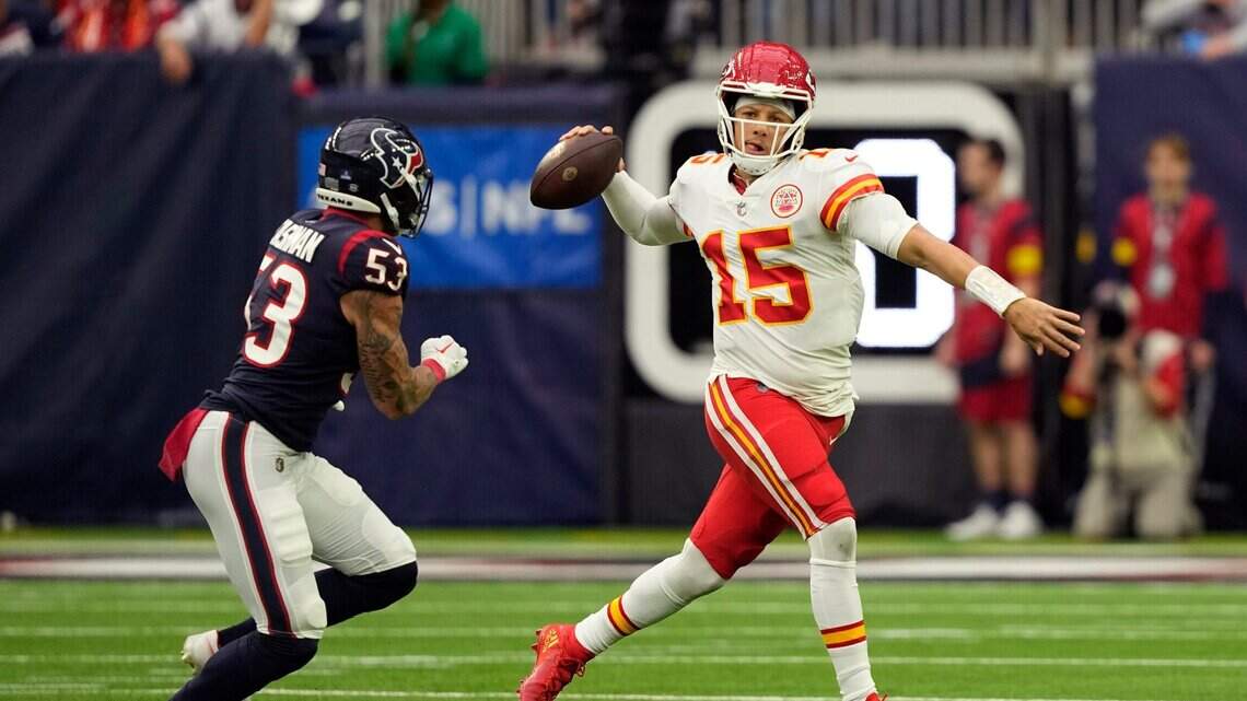 KC Chiefs beat Houston Texans Sunday NFL game score 12/18/22 | Kansas ...