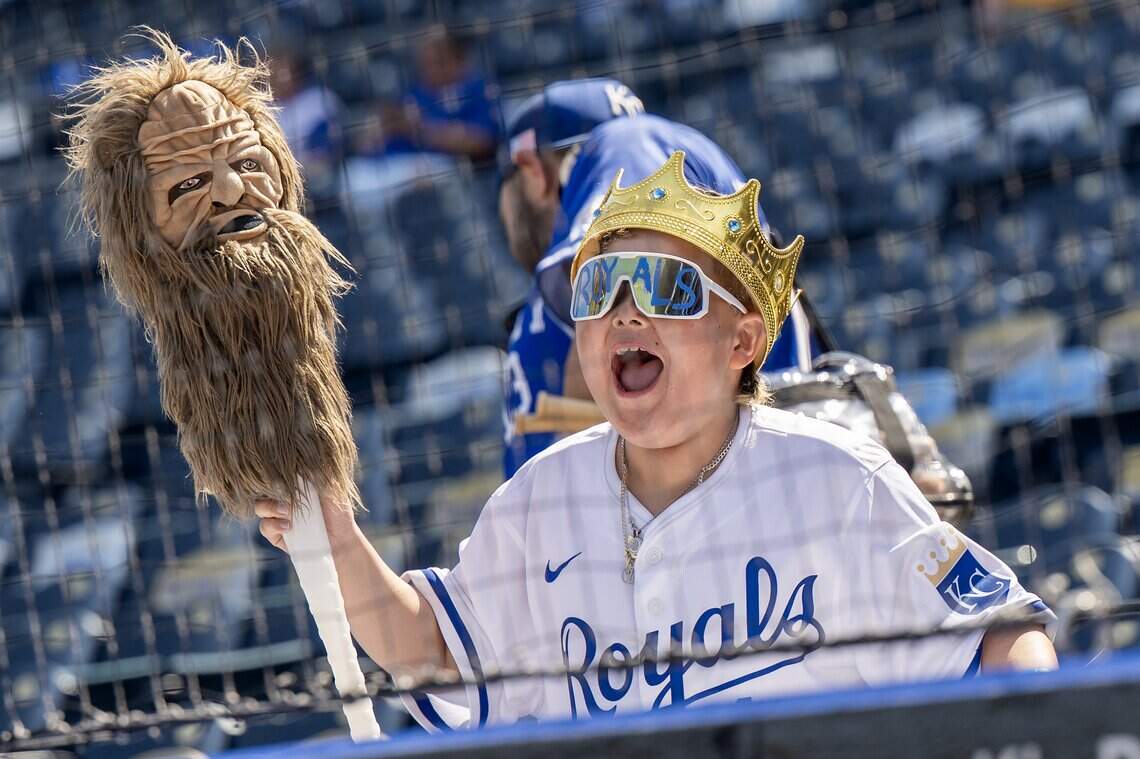 Photos: KC Royals vs. Minnesota Twins in KC home opener | Kansas City Star