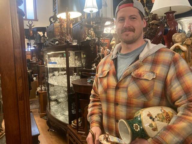 Kansas City antiques shop reopens for massive final sale | Kansas City Star