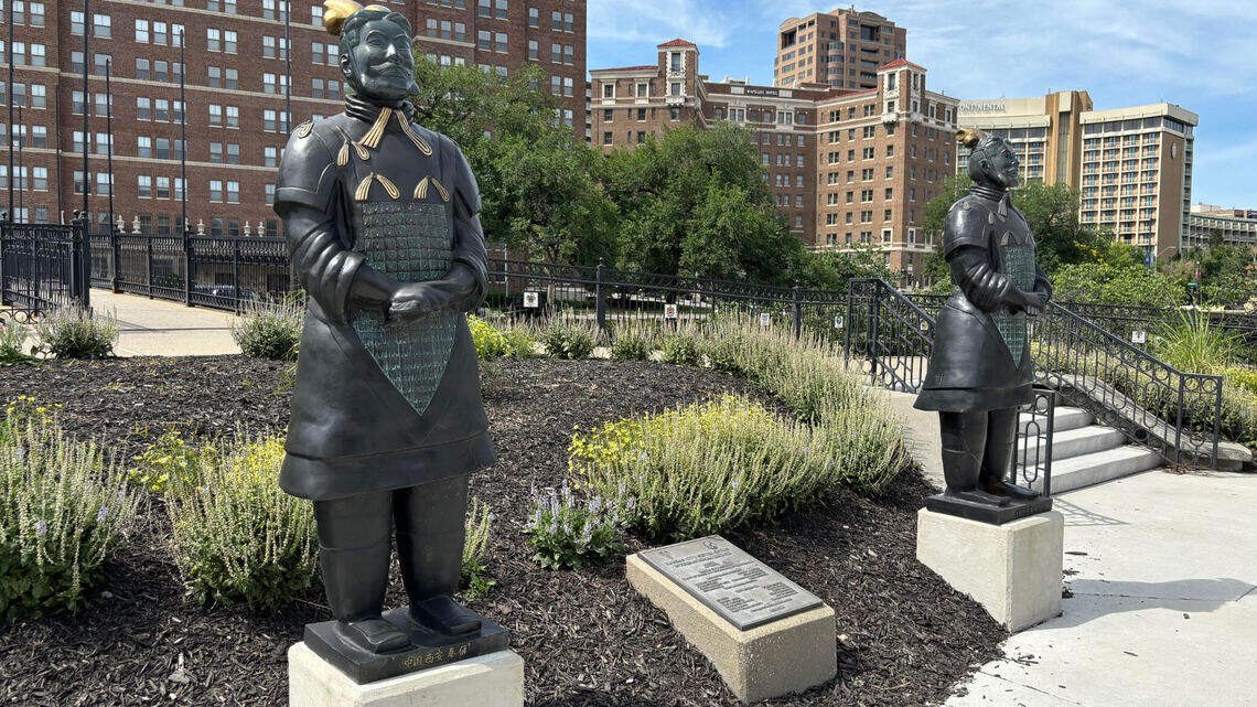 History of Chinese warrior statues on Kansas City’s Plaza | Kansas City ...