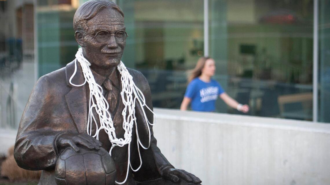 Two Kansas grave sites get extra attention at March Madness | Kansas ...