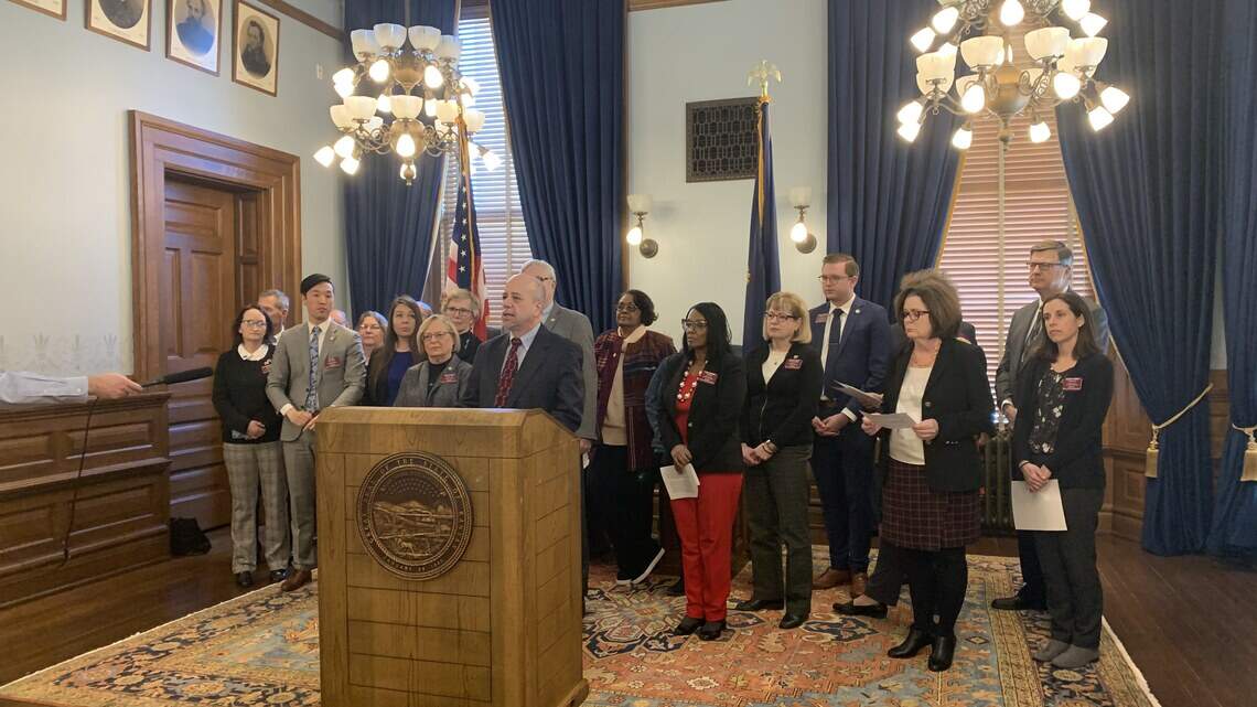 Kansas Democrats want to end Republican veto-proof majority | Wichita Eagle
