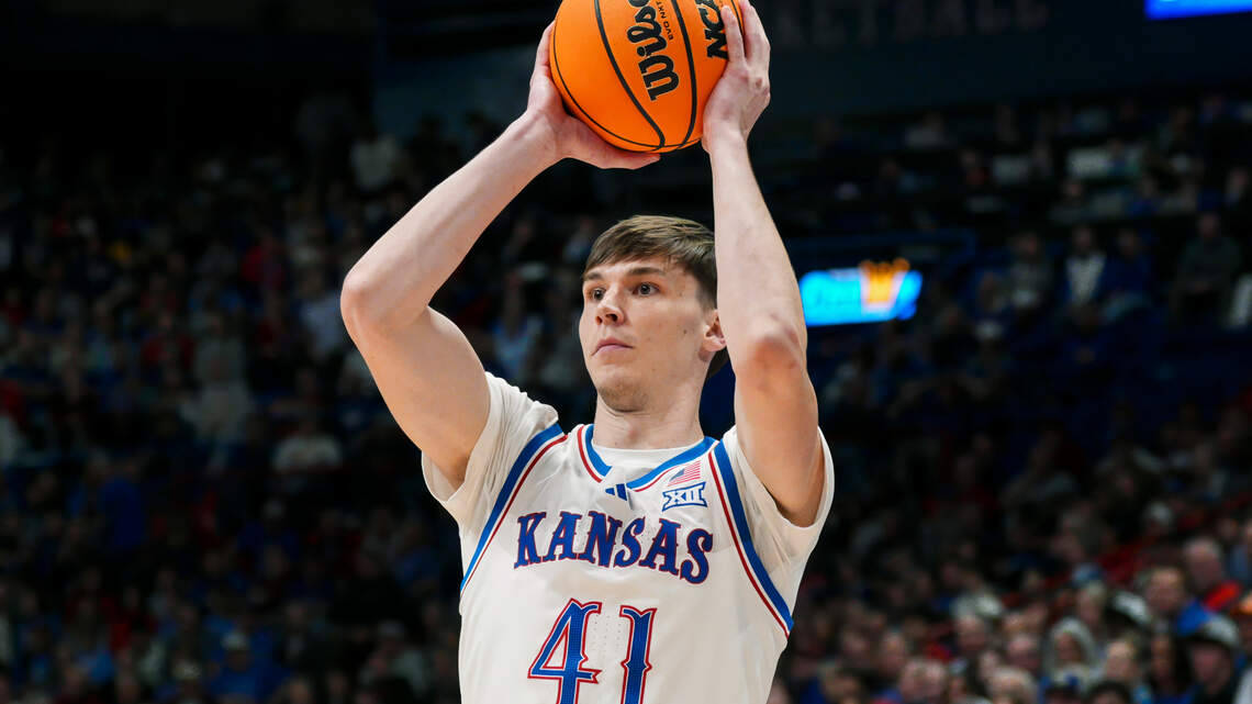 Kansas Jayhawks’ Zach Clemence transferring to Texas A&M | Kansas City Star