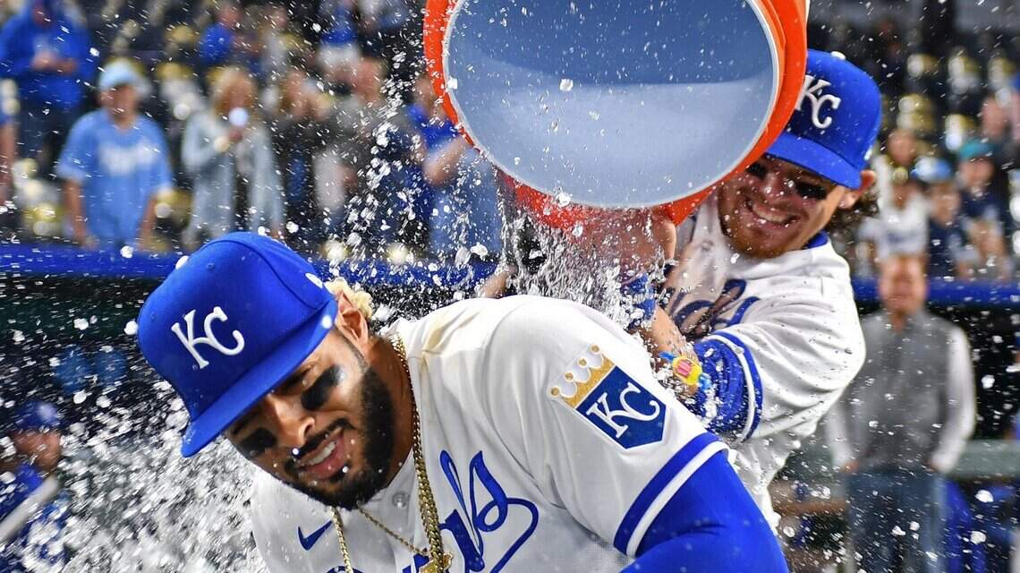 KC Royals celebrate manager Matt Quatraro’s first MLB win | Kansas City ...